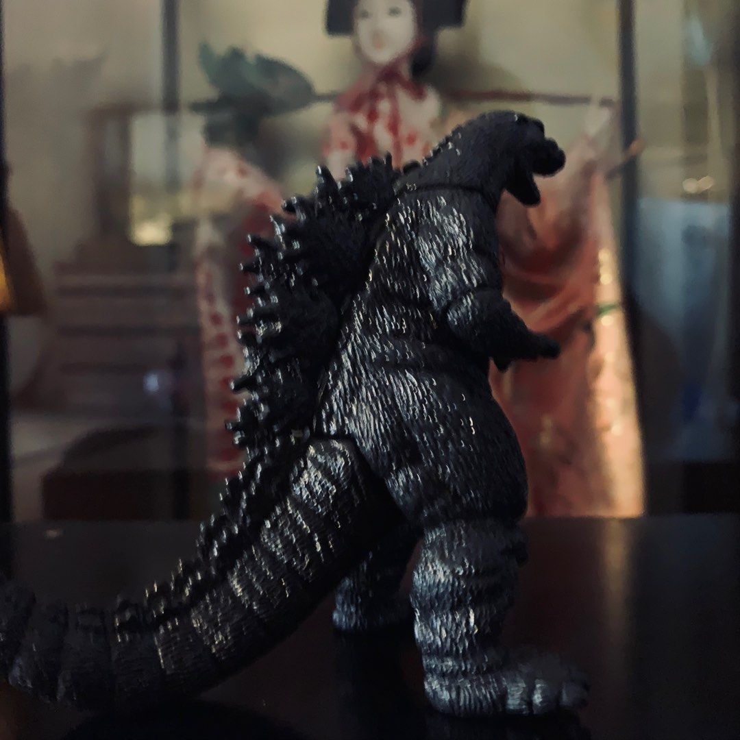 バンダイ｜BANDAI ハイパーゴジラシリーズ 哥吉拉1995 / 紅蓮哥吉拉 實心盒玩, 興趣及遊戲, 玩具與遊戲在旋轉拍賣