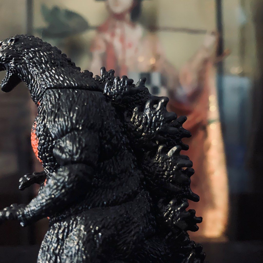 バンダイ｜BANDAI ハイパーゴジラシリーズ 哥吉拉1995 / 紅蓮哥吉拉 實心盒玩, 興趣及遊戲, 玩具與遊戲在旋轉拍賣