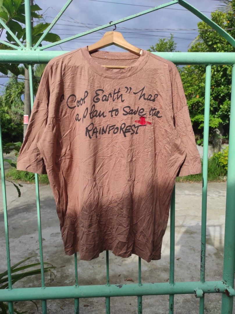 Burberry x Vivienne westwood slogan oversized tee on Carousell
