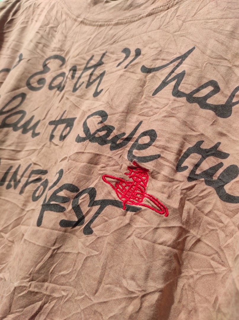 Burberry x Vivienne westwood slogan oversized tee on Carousell