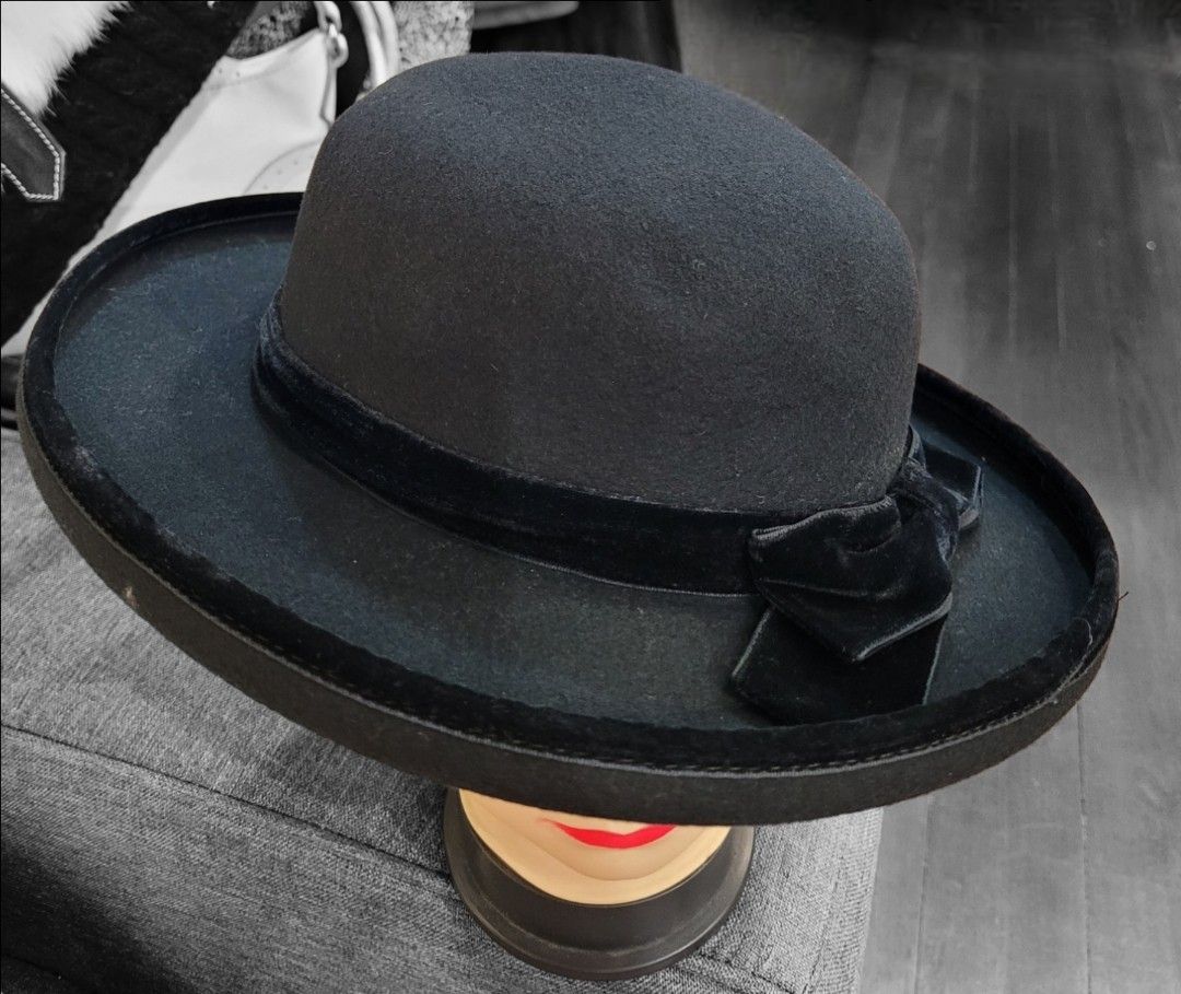 Charles Jourdan Paris Vintage Wool Felt Bowler Ladies Hat, Women's ...
