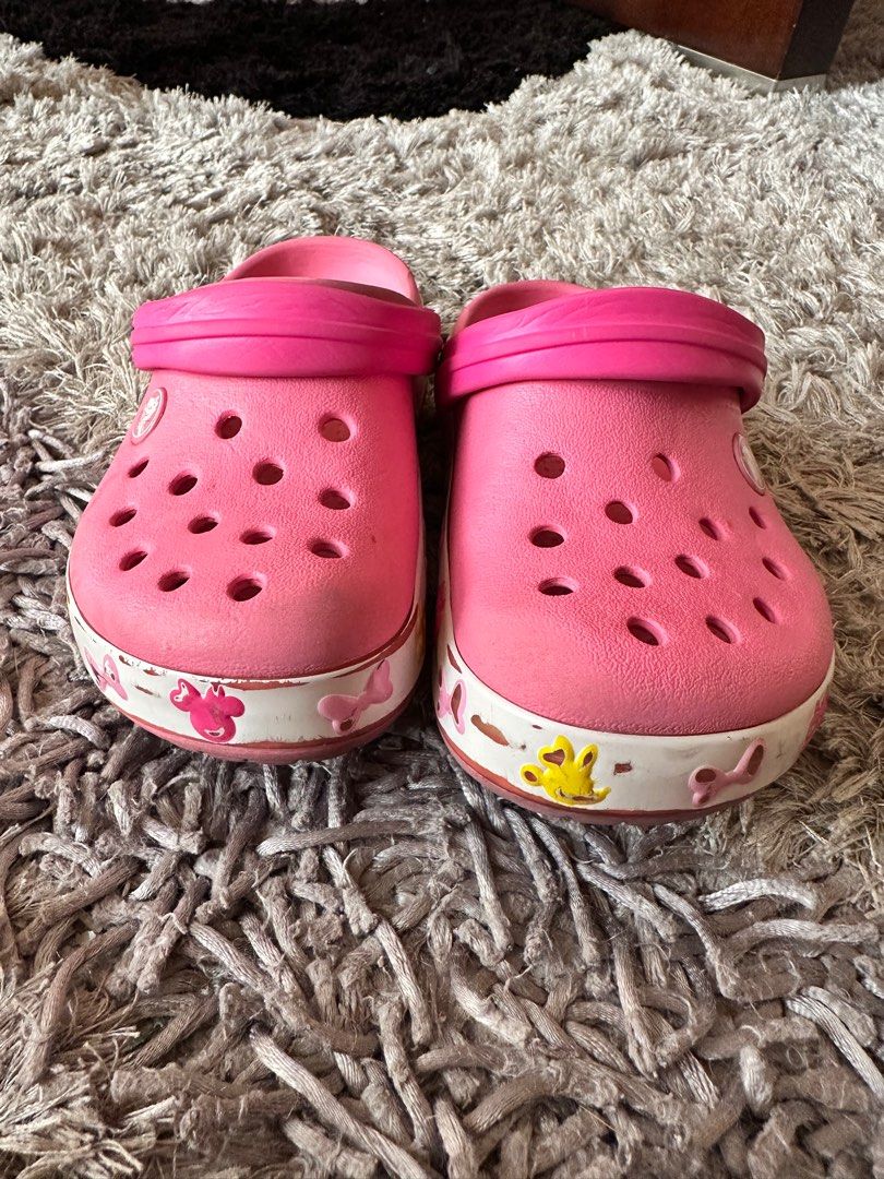 Crocs c11 on Carousell