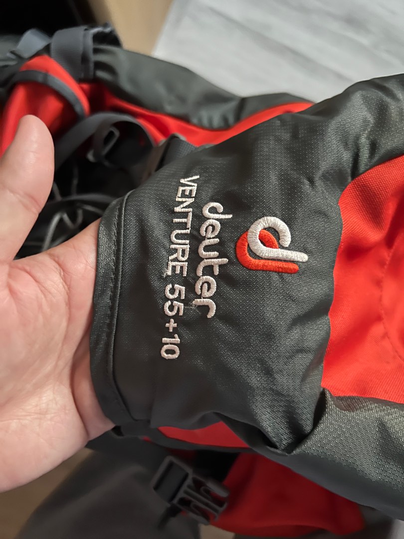 deuter backpack, Sports Equipment, Hiking & Camping on Carousell