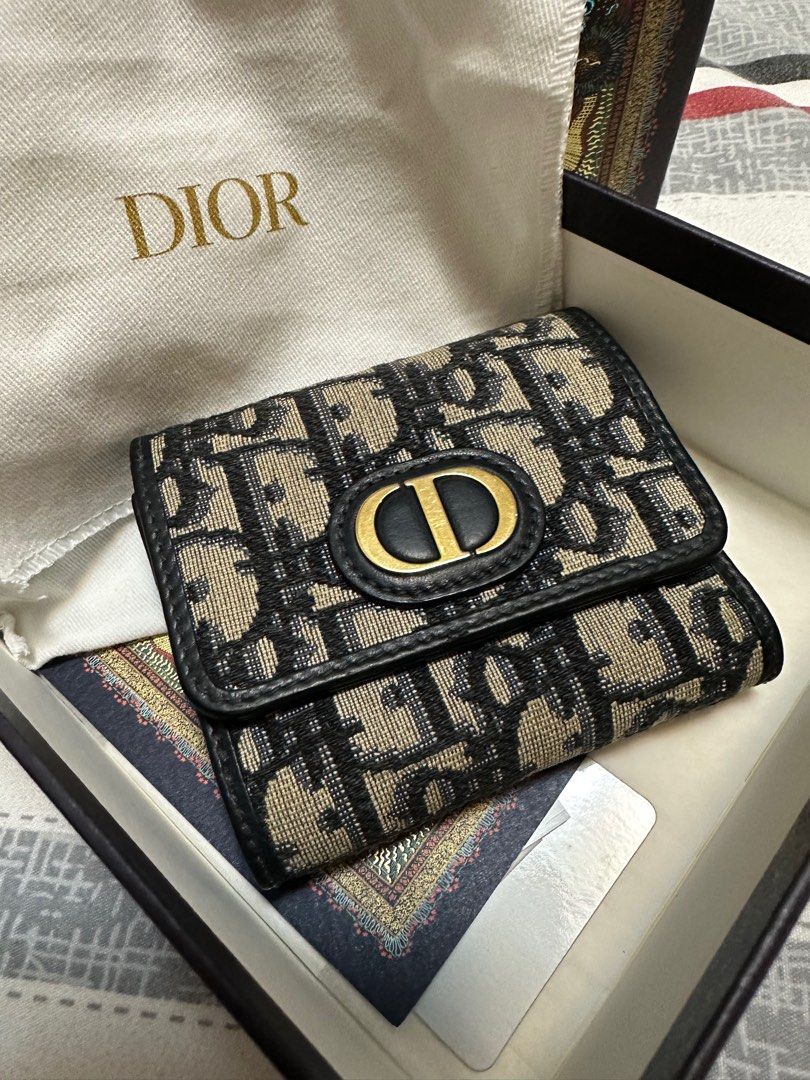 Dior Wallet, Women's Fashion, Bags & Wallets, Purses & Pouches on Carousell