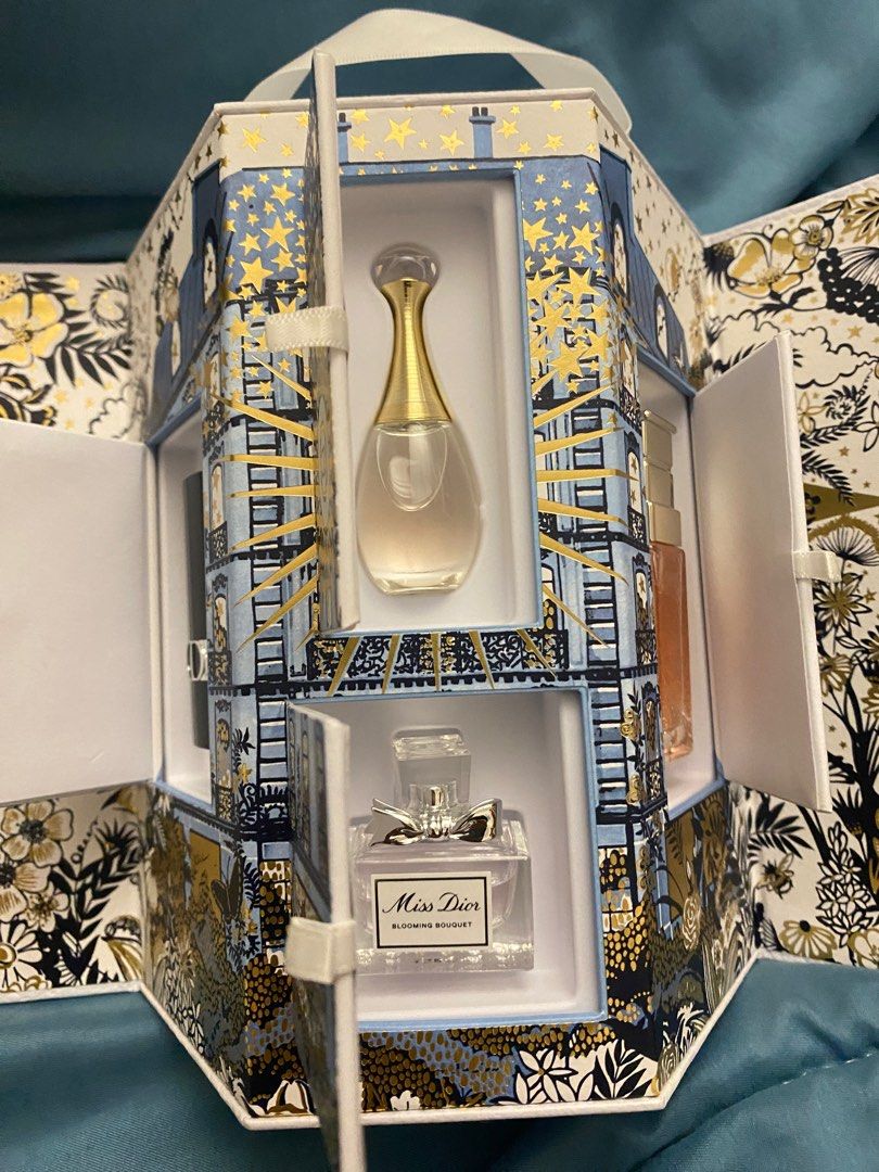 Dior Mini Advent Calendar 30 Montaigne Gift Set, Beauty & Personal Care ...