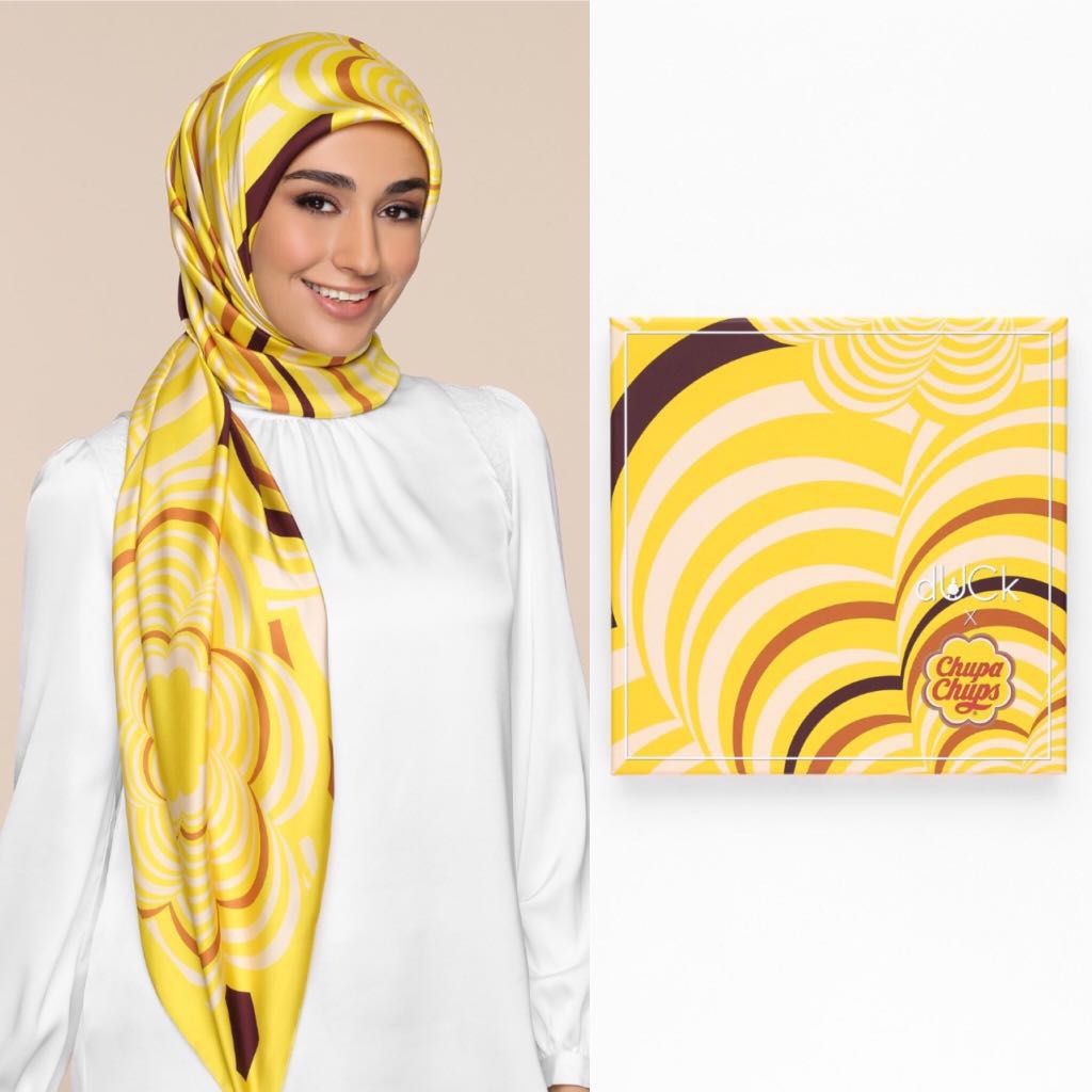 dUCk scarf - chuppa chup in Choc vanilla (square), Women's Fashion ...