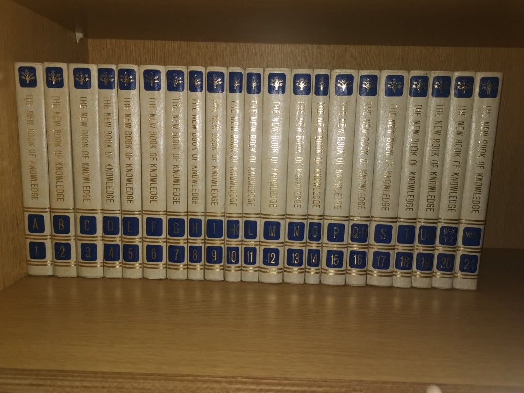 Encyclopedia whole set A-Z, Hobbies & Toys, Books & Magazines ...