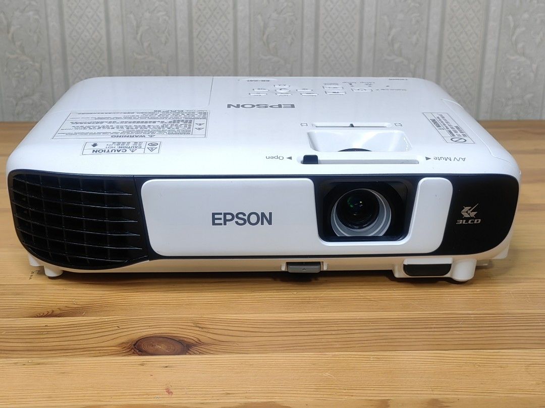 Epson EB-X41 XGA 3LCD Projector 3600 Lumens, TV & Home Appliances, TV ...