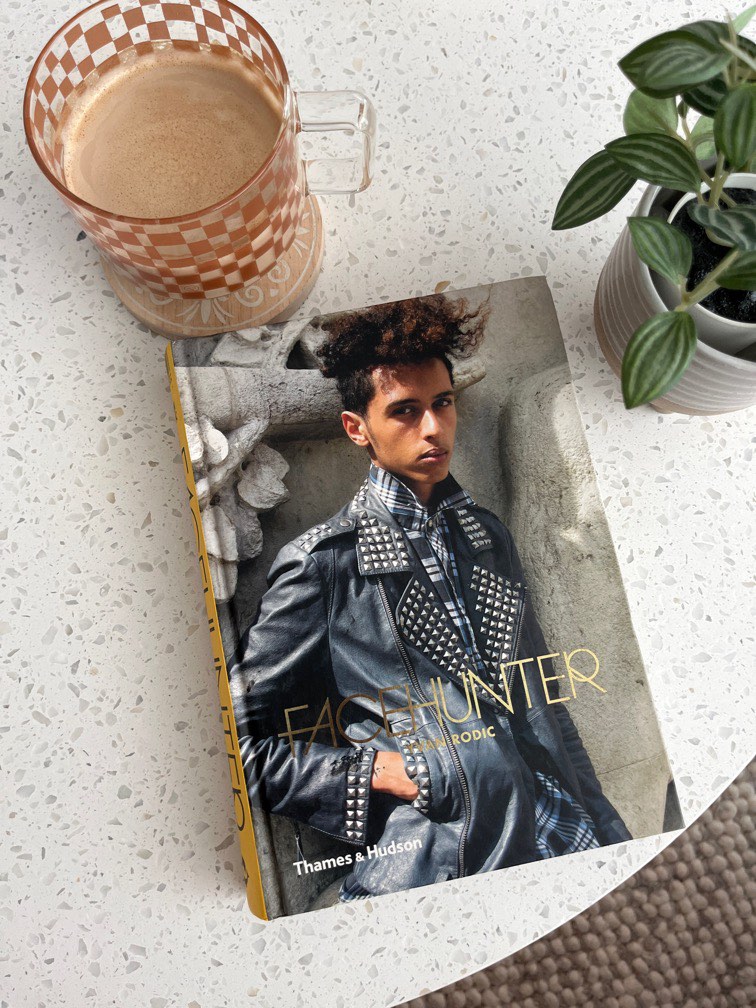 FACEHUNTER, Hobbies & Toys, Books & Magazines, Magazines on Carousell