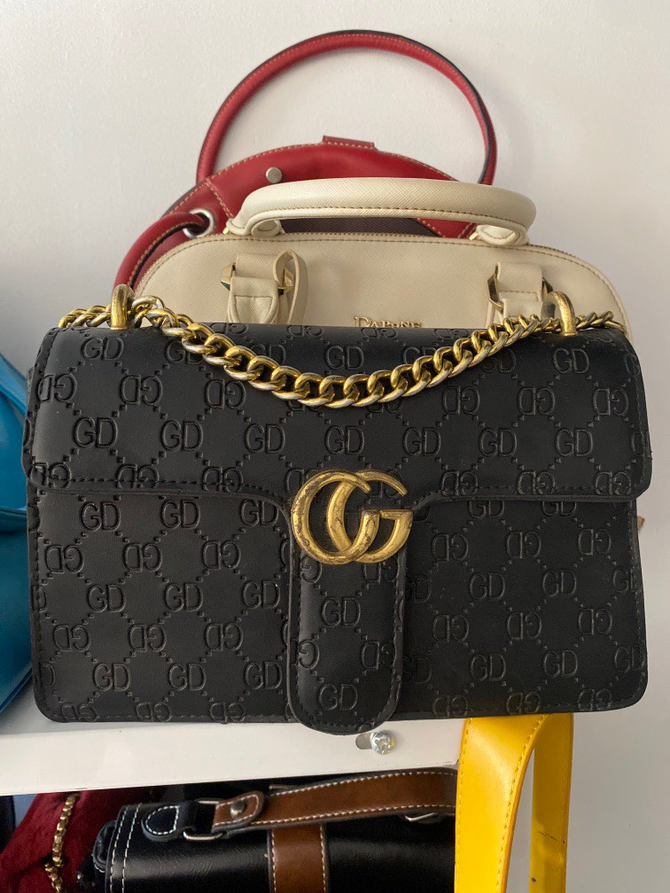 GC sling bag on Carousell
