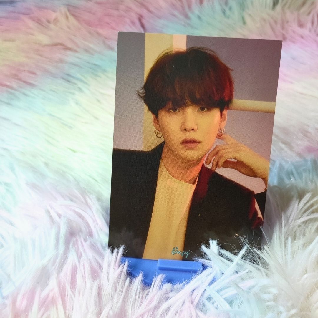 HYBE INSIGHT Photocard Set (BTS) - SUGA 02, Hobbies & Toys, Memorabilia ...