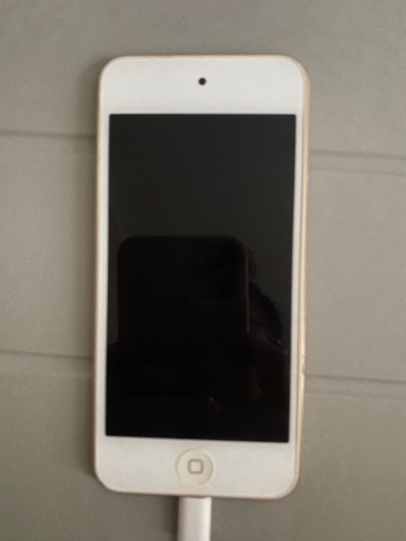 Itouch, Mobile Phones & Gadgets, Other Gadgets on Carousell