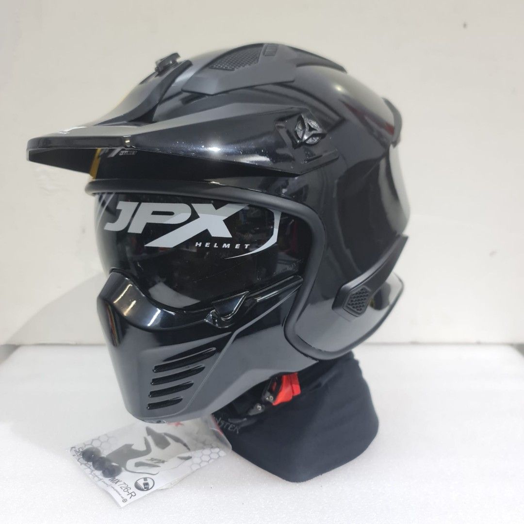 JPX GLOSS BLACK YELLOW HELMET, Motorcycles, Motorcycle Apparel on Carousell