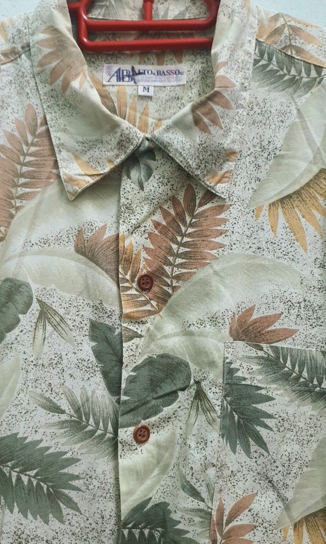 Kemeja Batik (Tema Hawai), Men's Fashion, Muslim Wear, Tops on Carousell