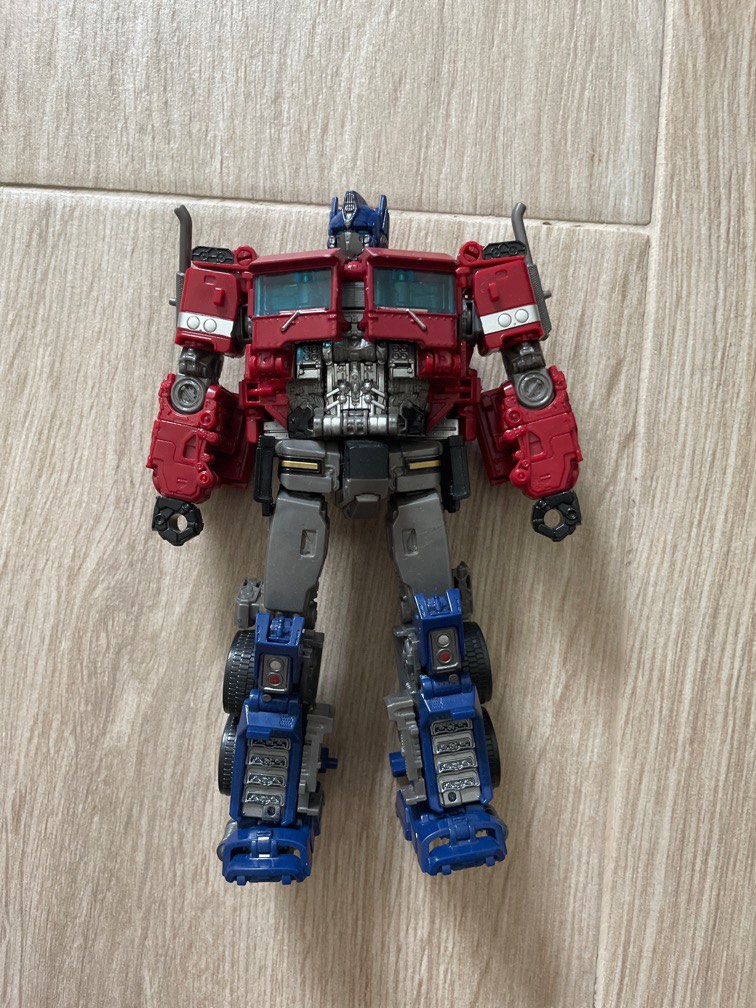 KO Transformers Studio Series 38 Bumbleebee Movie Optimus Prime ...