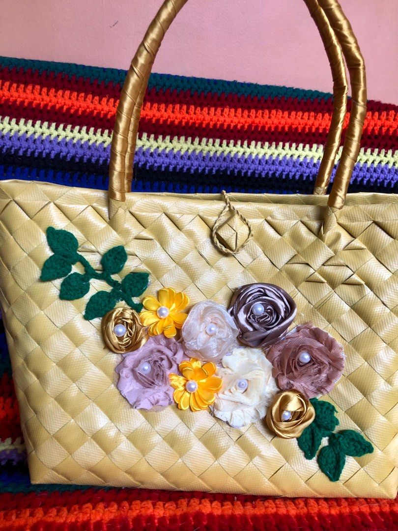 Large bayong with pouch set, Women's Fashion, Bags & Wallets, Tote Bags ...