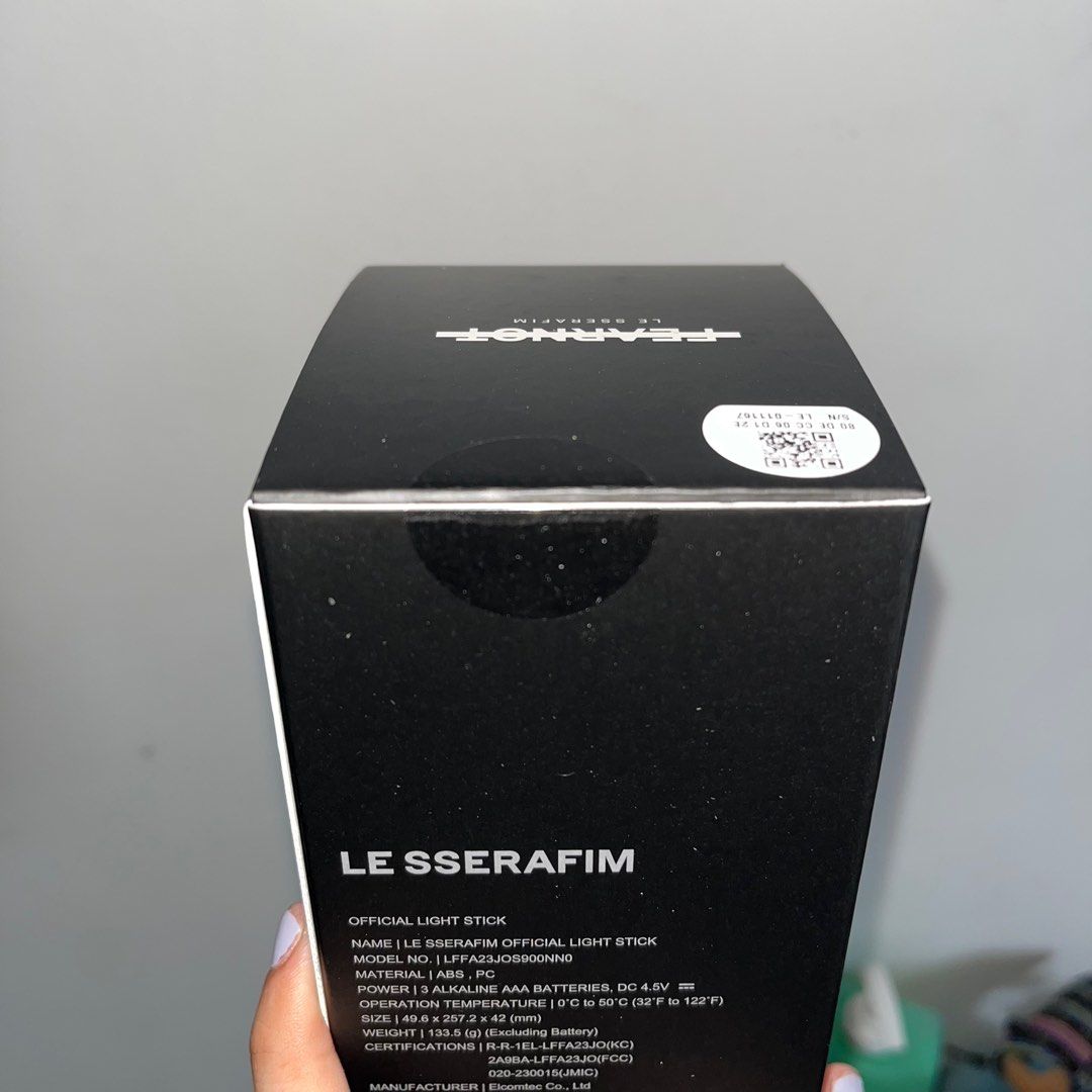 LE SSERAFIM OFFICIAL LIGHTSTICK LIGHT STICK LS on Carousell