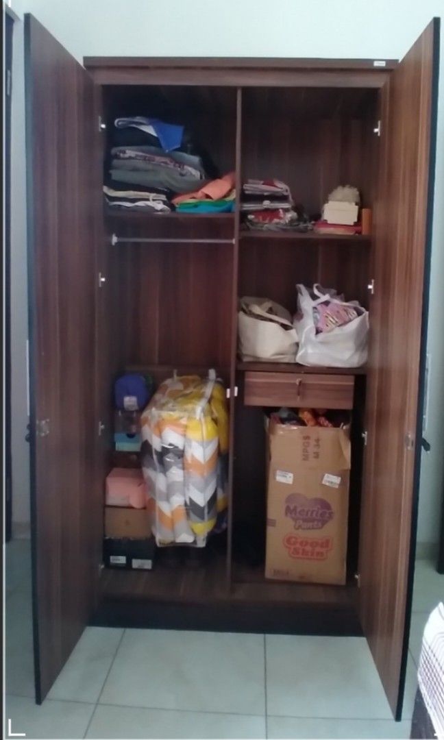 Lemari Baju, Perabotan Rumah di Carousell