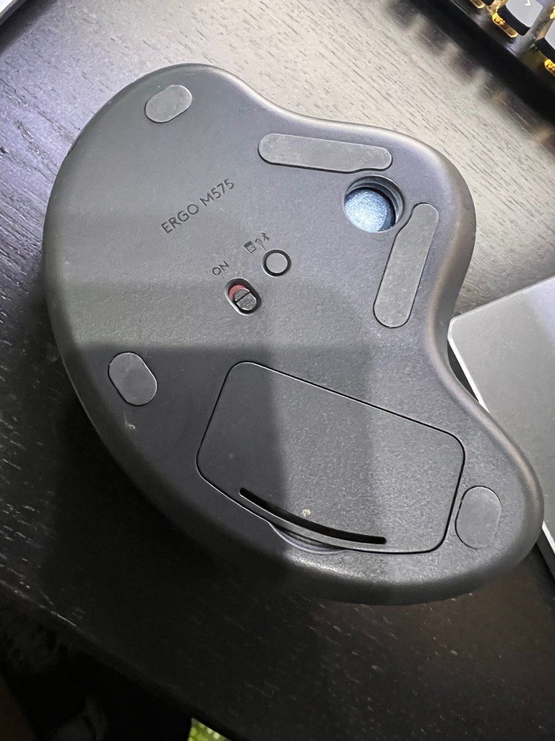 Logitech Ergo M575 mouse, Computers & Tech, Parts & Accessories, Mouse ...