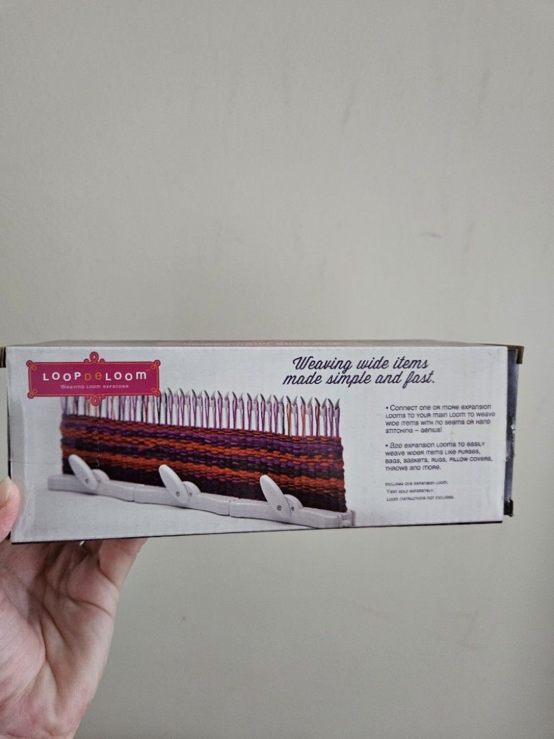 Loop de Loom Weaving Loom (original), Hobbies & Toys, Stationery ...