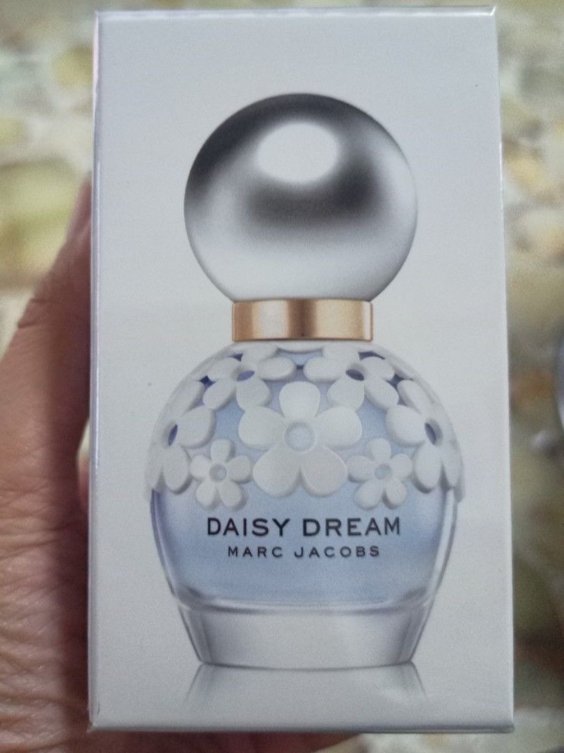 Mac Jacobs Daisy Dream EDT 30ml, Beauty & Personal Care, Fragrance ...