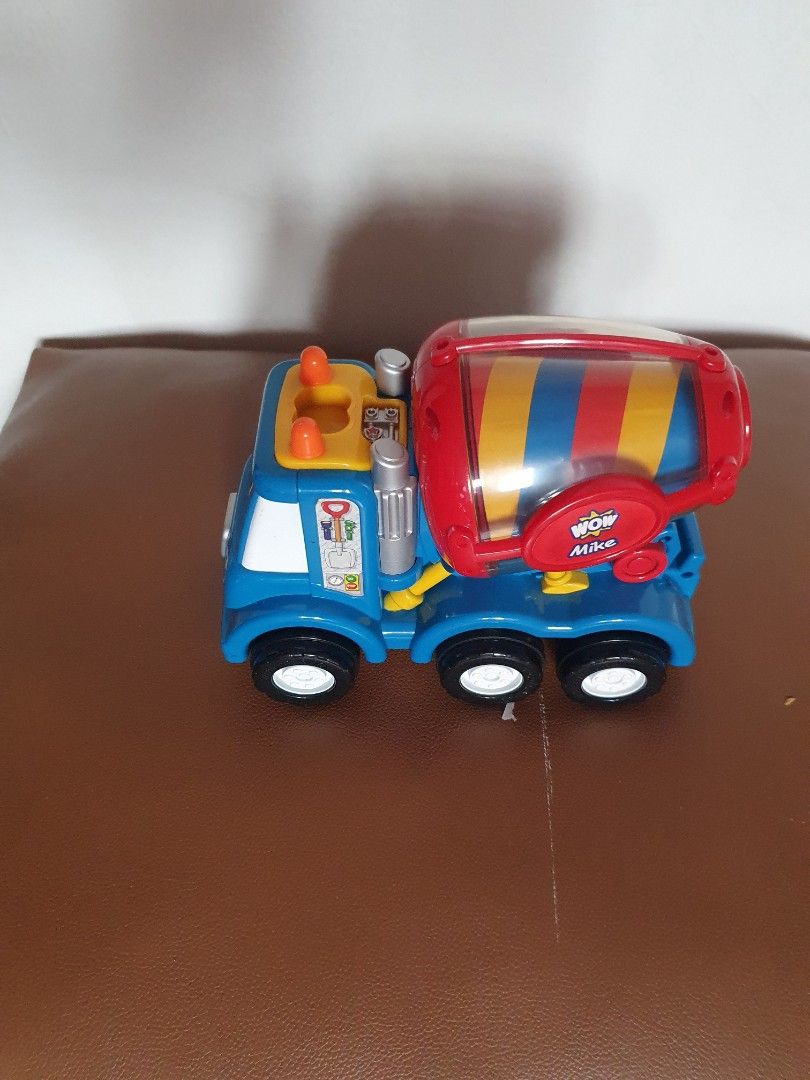 Mobil Mobilan anak, Toys & Collectibles, Mainan di Carousell