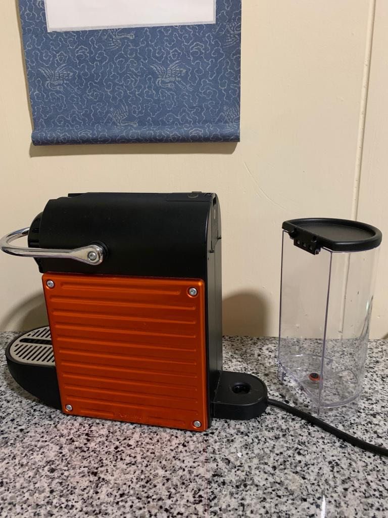 Nespresso Pixie C60, TV & Home Appliances, Kitchen Appliances, Coffee ...