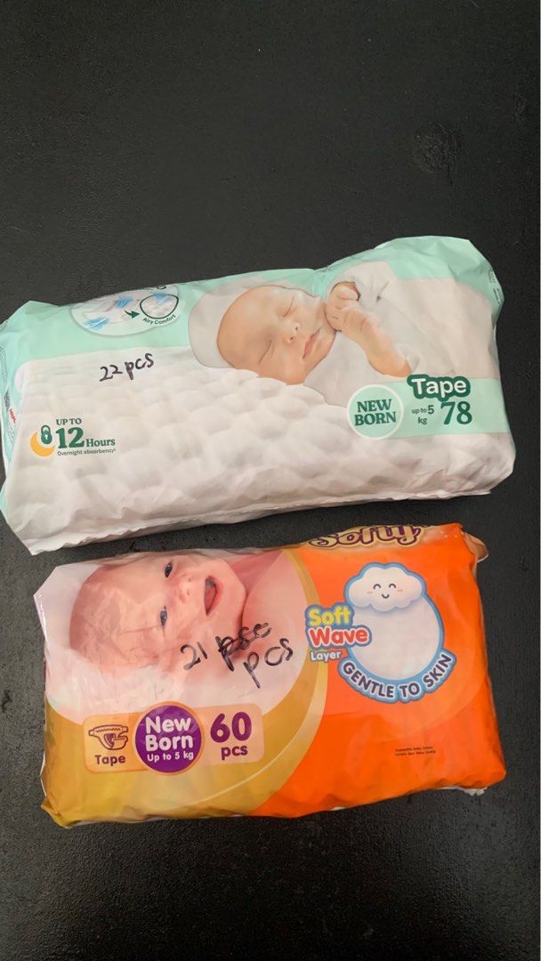Newborn Pampers (Huggies Airsoft & PetPet), Babies & Kids, Bathing & Changing, Diapers & Baby ...