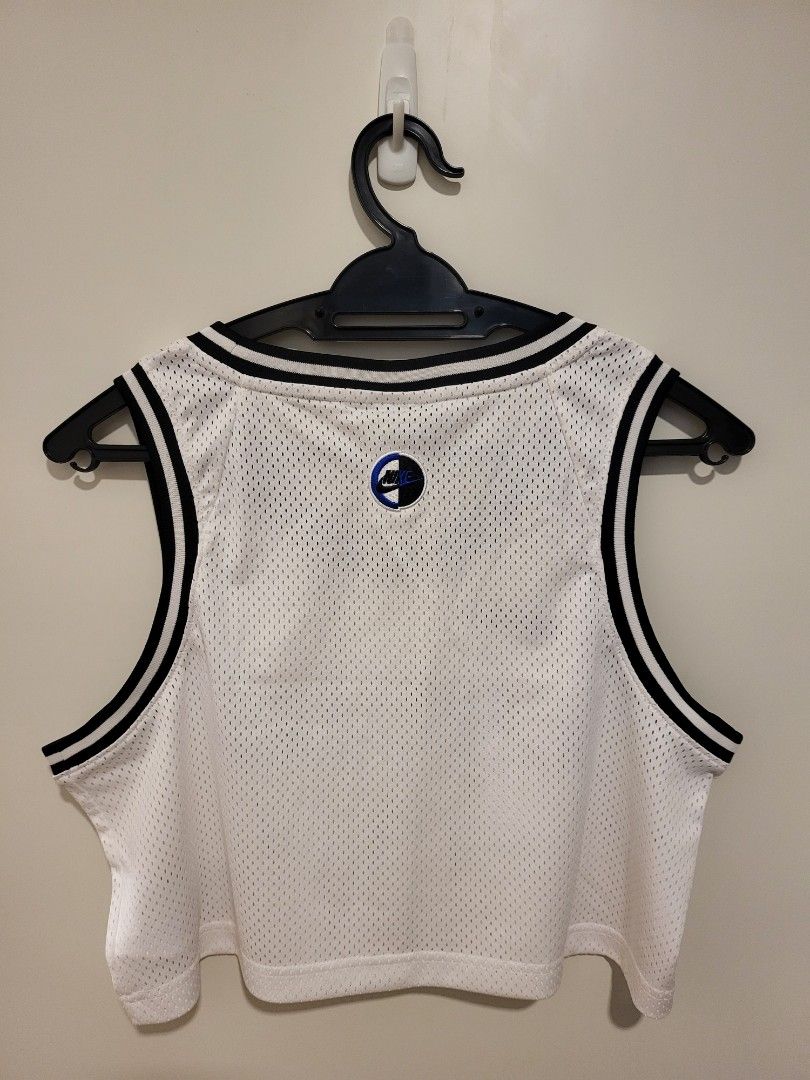 Nike Crop Top Basketball Jersey, Women's Fashion, Activewear on Carousell