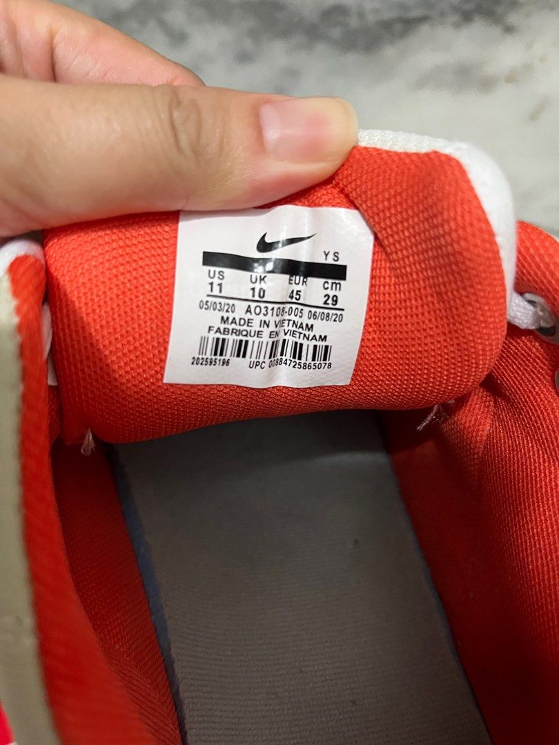 NIKE男鞋(尺寸US11), 他的時尚, 鞋類, 運動鞋、球鞋在旋轉拍賣