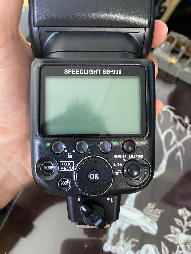 Nikon D90 - Personal Complete Set, Photography, Cameras on Carousell