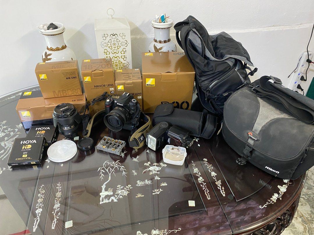 Nikon D90 - Personal Complete Set, Photography, Cameras on Carousell