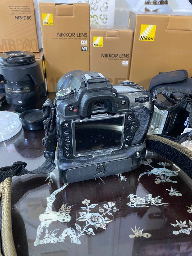 Nikon D90 - Personal Complete Set, Photography, Cameras on Carousell