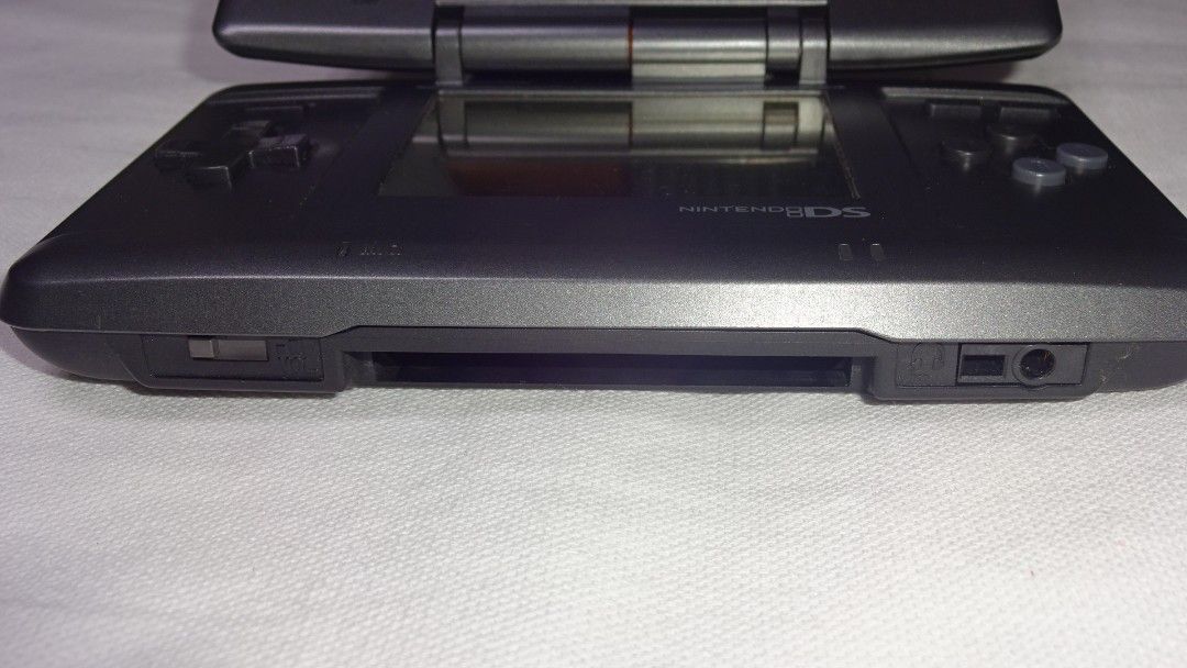 Nintendo DS Model No. NTR-001(JPN) 2004 plus Nintendo DS Memory ...