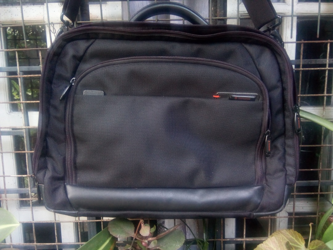 Original Samsonite Briefcase Luggage Bag (Bought in Canada), Men's ...