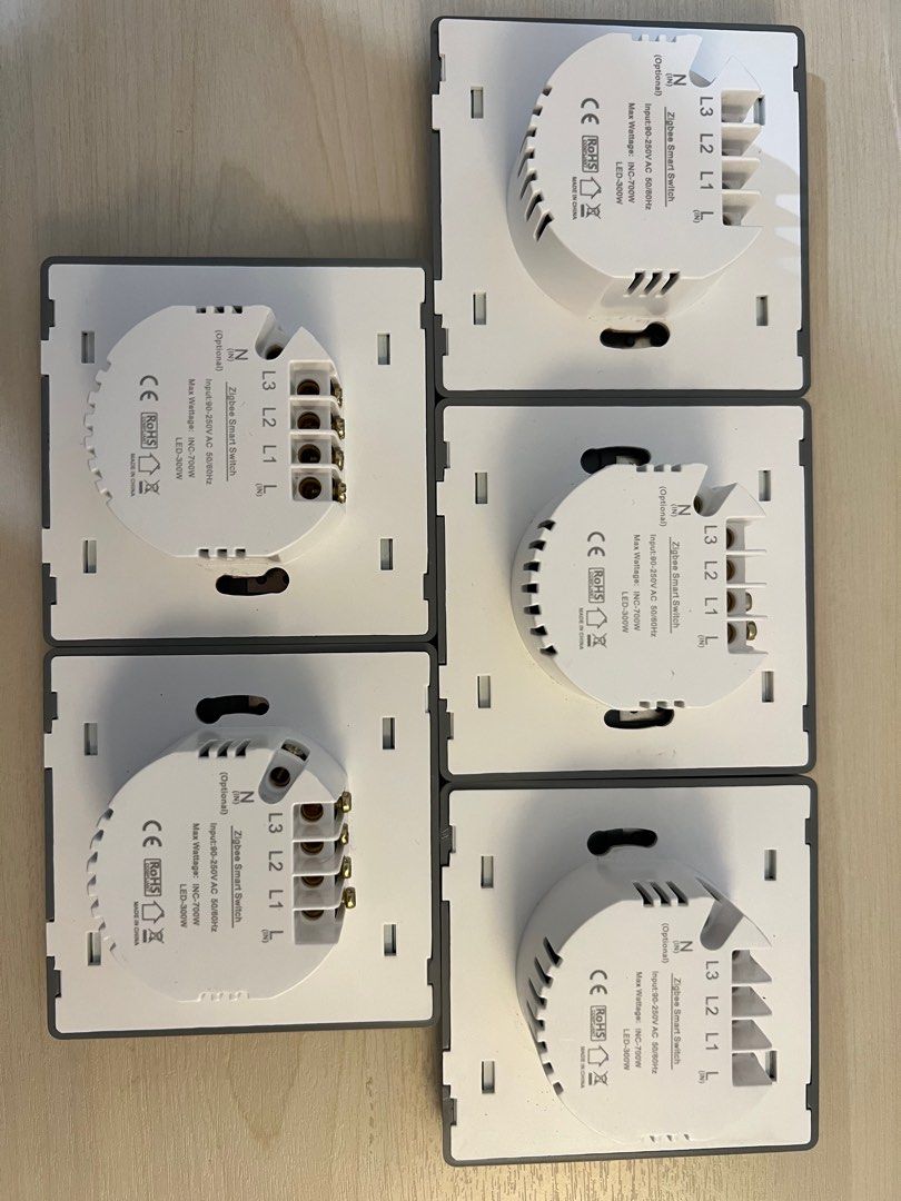 Outsmart 3-gang Zigbee smart switch grey, TV & Home Appliances, TV & Entertainment ...