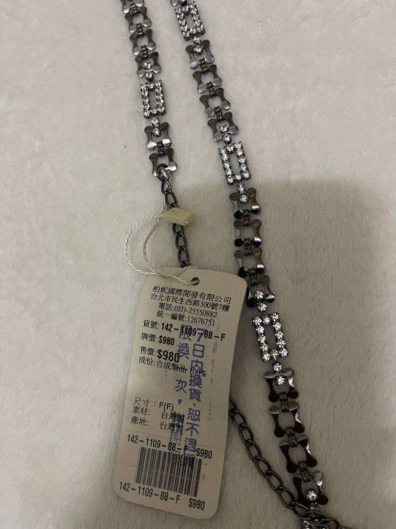 專櫃Poone 水鑽腰鍊, 她的時尚, 手錶及配件, 皮帶、腰帶在旋轉拍賣