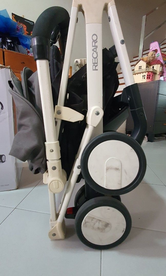 Recaro EasyLife Limited Edition Stroller, Babies & Kids, Going Out ...