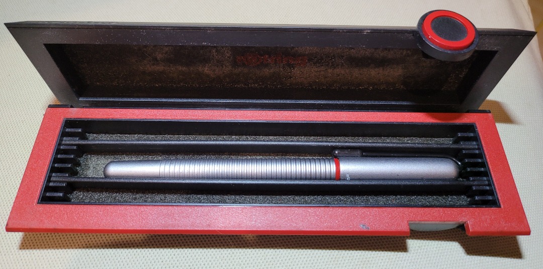 Rotring 900 Silver Fountain Pen. Stainless Steel M nib, Made in Germany ...
