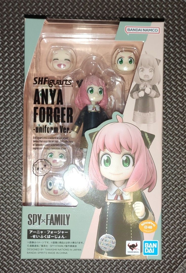Shf figuart Anya forger uniform version, Hobbies & Toys, Toys & Games ...