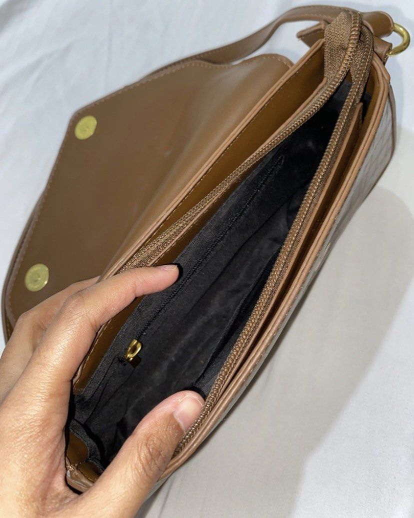 Sixth Sense Shoulder Bag in Brown, Women's Fashion, Bags & Wallets ...