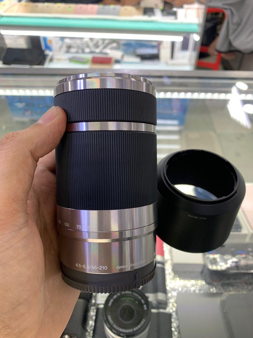 Sony lens 55-210mm E-mount Telephoto, Photography, Lens & Kits on Carousell