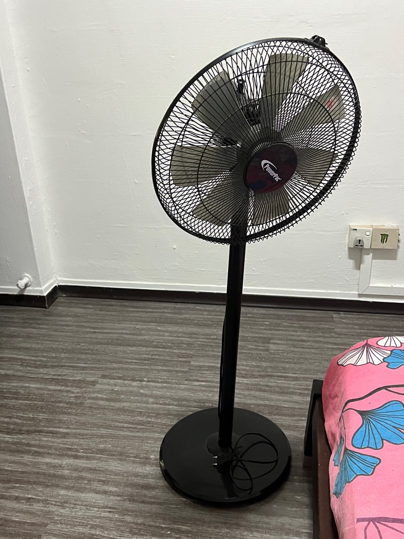 Stand fan - Can be disassembled and easily carried in hands, Furniture ...