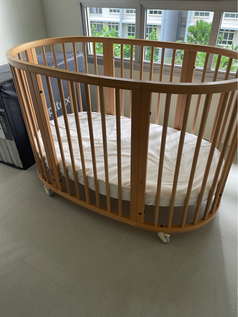 Stokke Sleepi Bed (V2), Babies & Kids, Baby Nursery & Kids Furniture ...