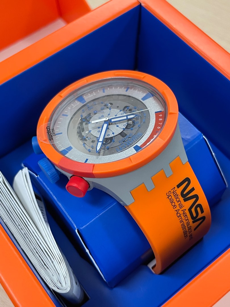 Swatch x NASA, 名牌, 手錶 - Carousell