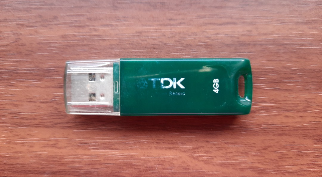 ⚜️TDK USB Flashdrive 4gb, Computers & Tech, Parts & Accessories, Hard Disks & Thumbdrives on ...