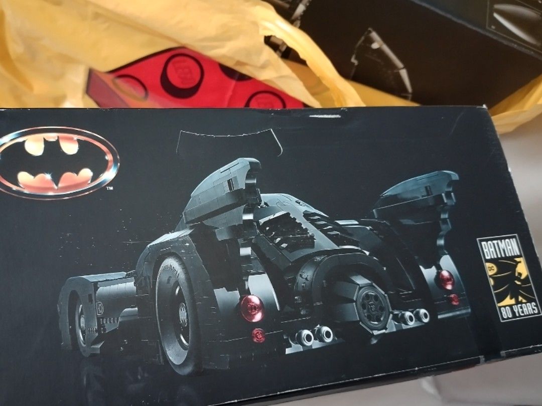 The flash, Lego batmobile , Lego batwing , Michael Keaton 89 Batman ...
