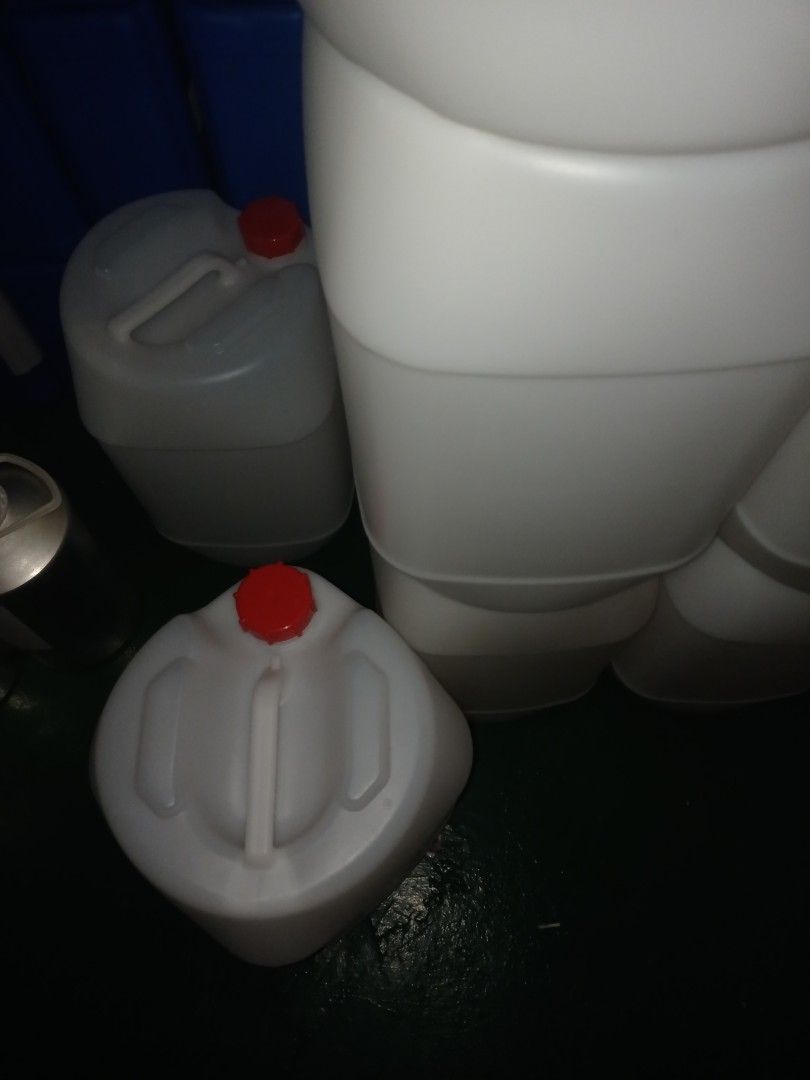 Tong terpakai, Furniture & Home Living, Cleaning & Homecare Supplies ...