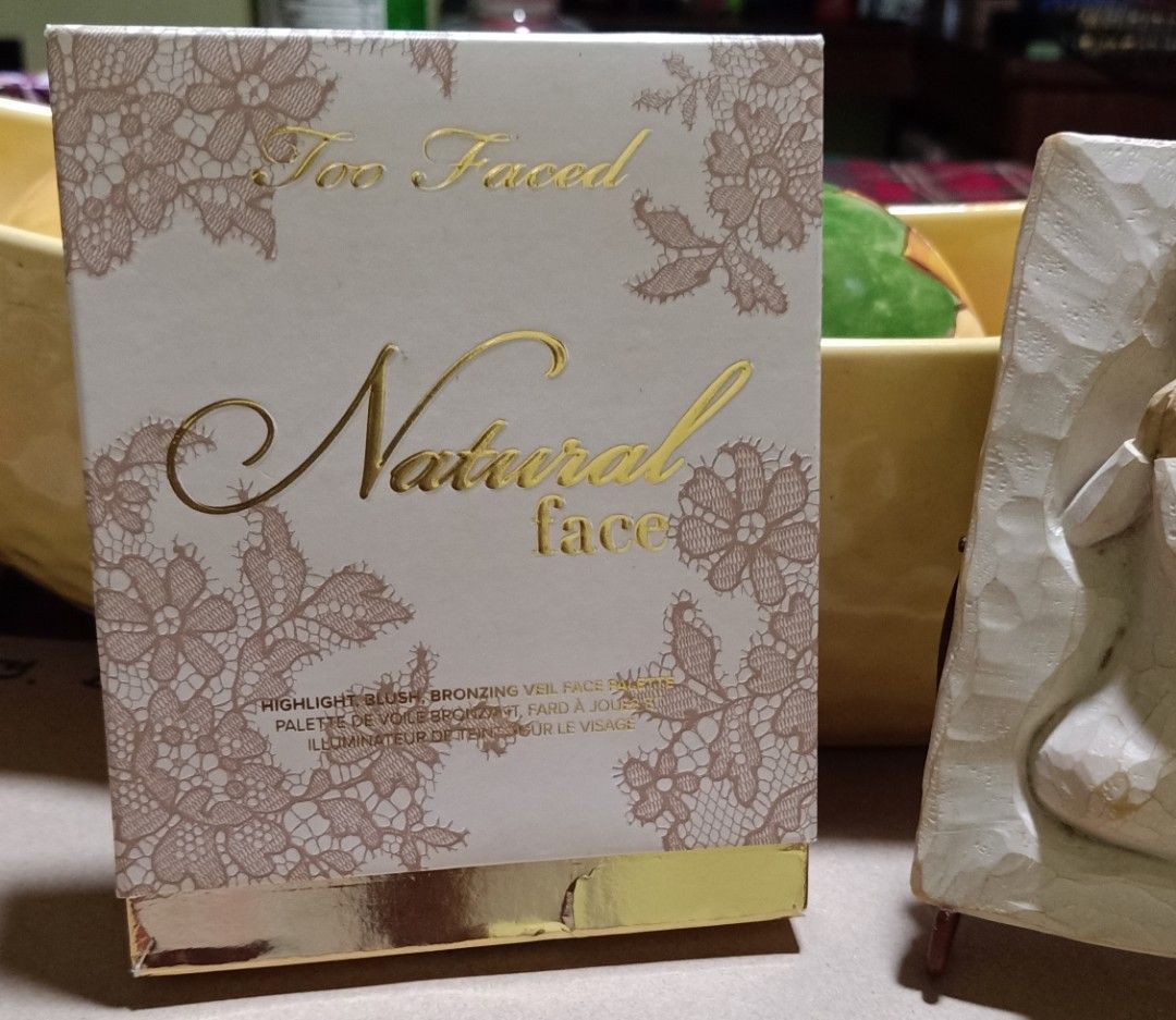 TOO FACED Natural Face (highlight blush bronzing veil face palette ...
