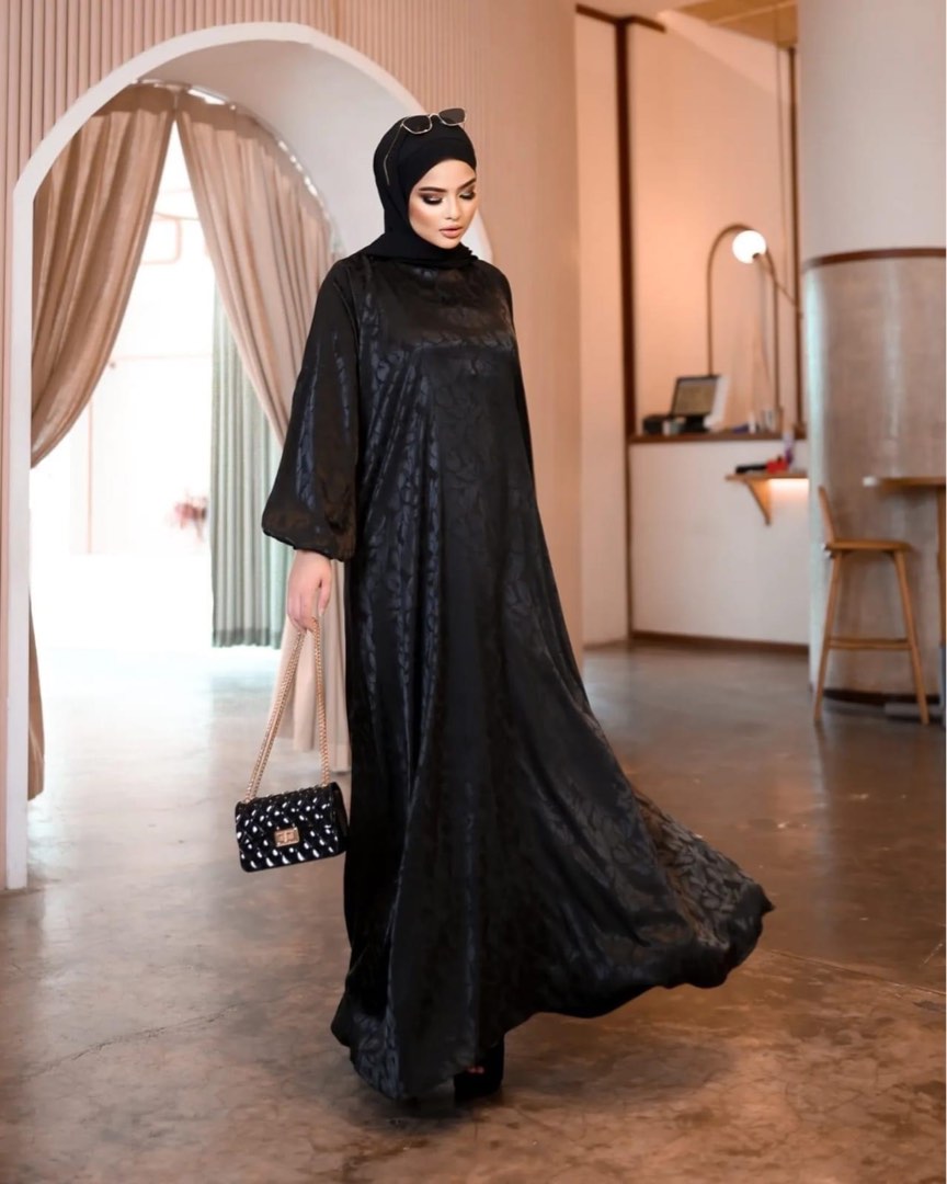 Tunza abaya, Women's Fashion, Muslimah Fashion, Dresses on Carousell